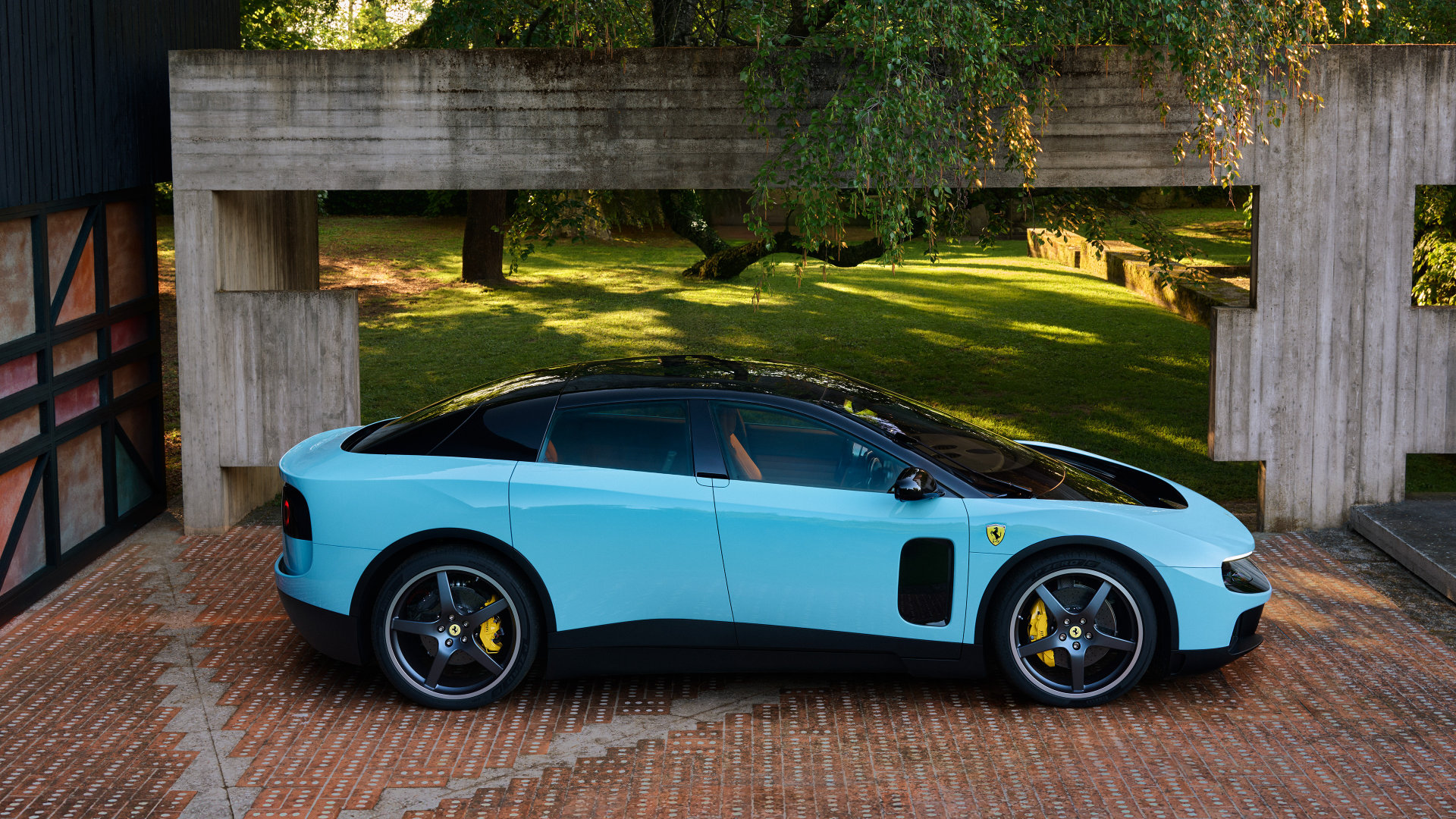 Ferrari Luce - Ferrari.com