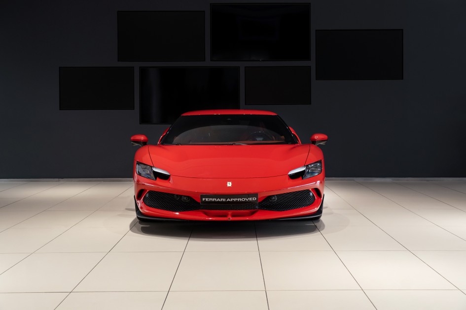 Occasion 296 GTB 2024 à vendre à The Pearl Qatar | Ferrari Approved