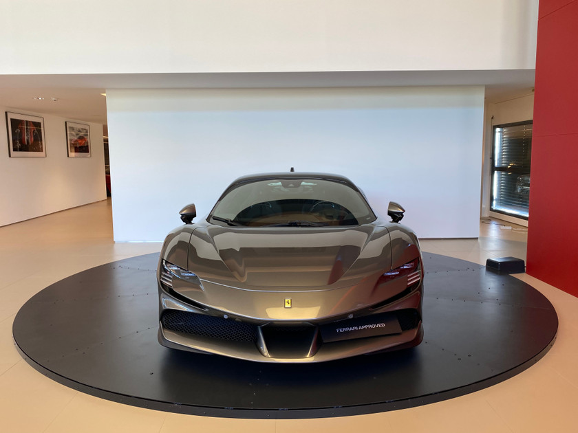 2021 SF90 Stradale for Sale in Plan-les-Ouates | Ferrari Approved