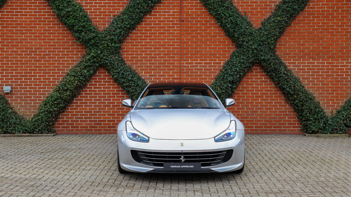 2017 GTC4Lusso for Sale in New Forest | Ferrari Approved