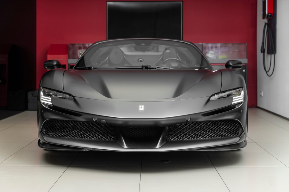 2024 SF90 Spider Usata in vendita a Praha 17 | Ferrari Approved