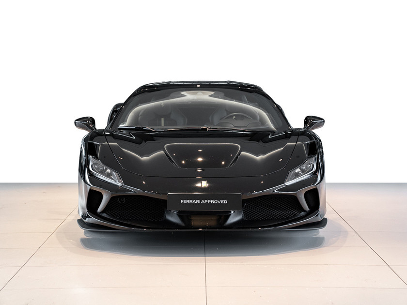 Occasion F8 Tributo 2020 à vendre en Berlin | Ferrari Approved