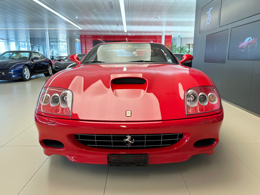 Lutryにおける中古車Superamerica 2006販売についての詳細 | Ferrari Approved