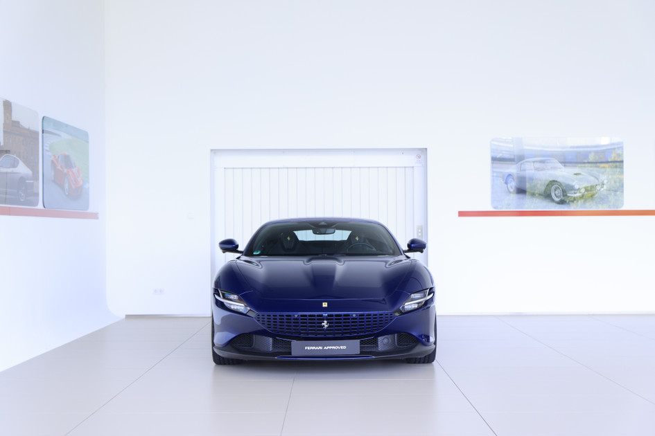 Approved aus Vorbesitz Ferrari Roma zu verkaufen in Frankfurt am Main ...