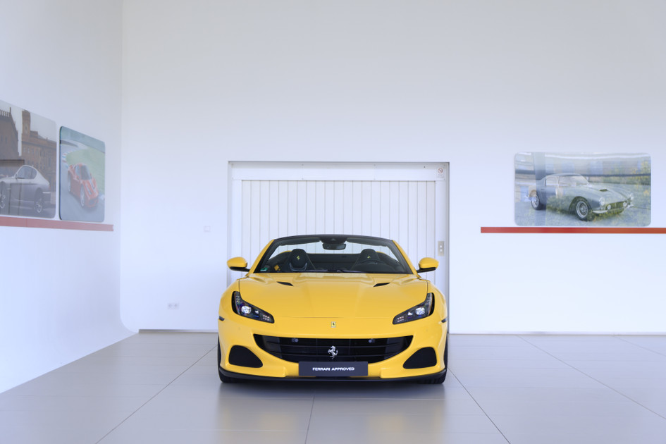2022 Ferrari Portofino M Usata in vendita a Frankfurt am Main | Ferrari ...