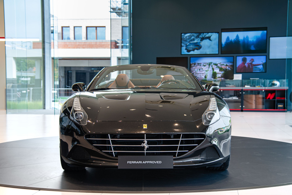 Used Ferrari California T 2015 for sale in Sint-Martens-Latem | Ferrari ...